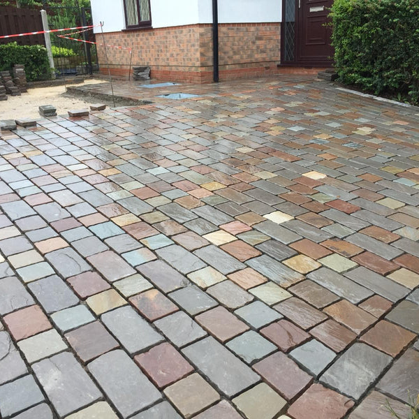 RAJ GREEN / AUTUMN BROWN HAND DRESSED AND TUMBLED COBBLE SETTS 150 x 1 ...